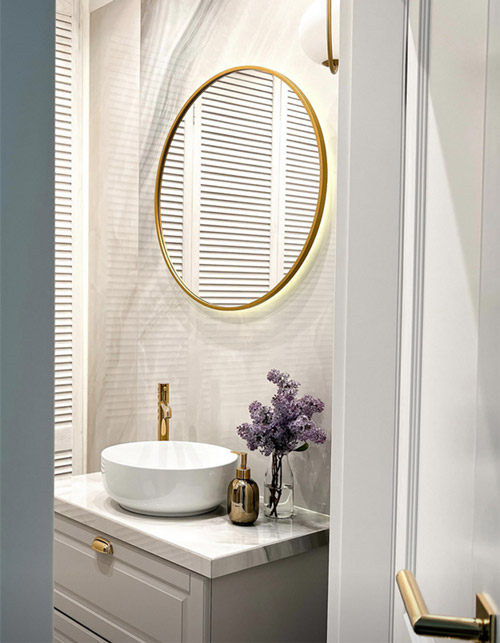Lustro Scandi Slim — złote podświetlane | GieraDesign