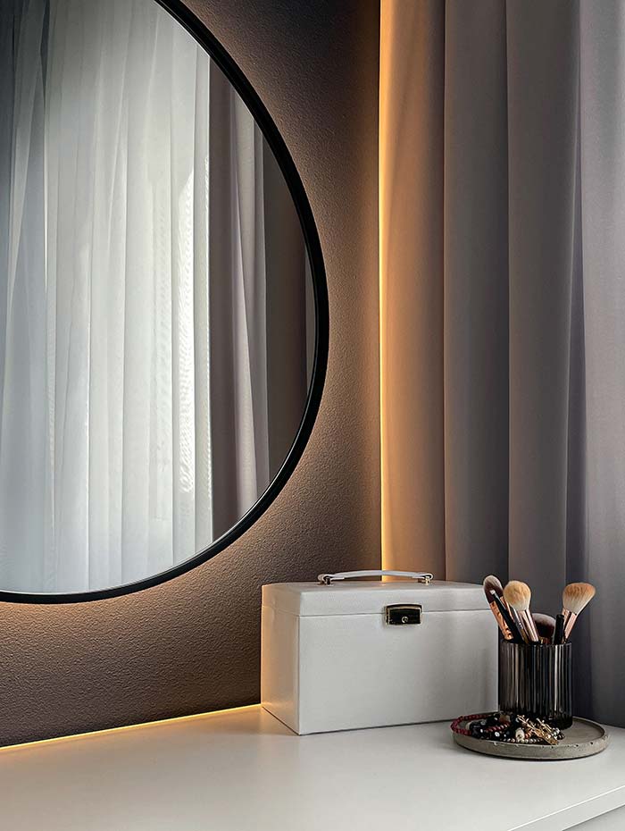 Lustro Scandi Slim — czarne podświetlane | GieraDesign